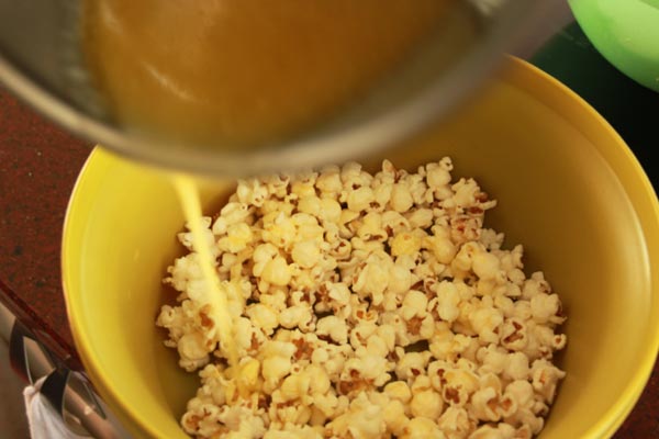 Sweet Honey Popcorn | Cakies